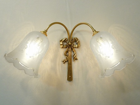 ガラスと真鍮灯具を組合せて作るブラケットライト | コンコルディア照明